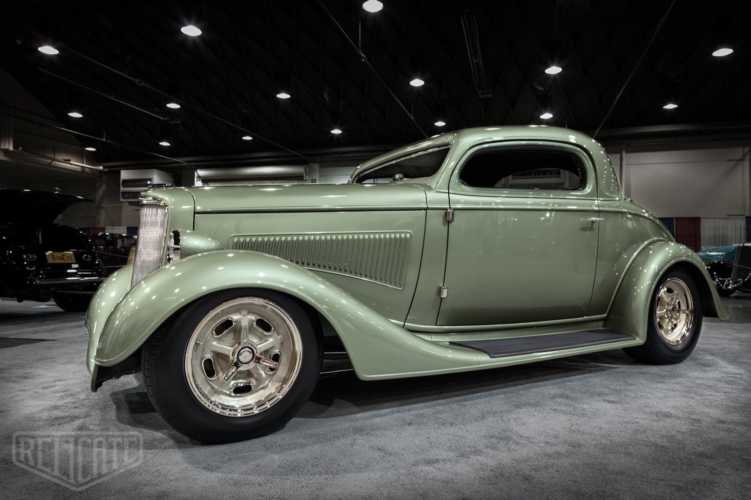 1935 CHEVY - Relicate